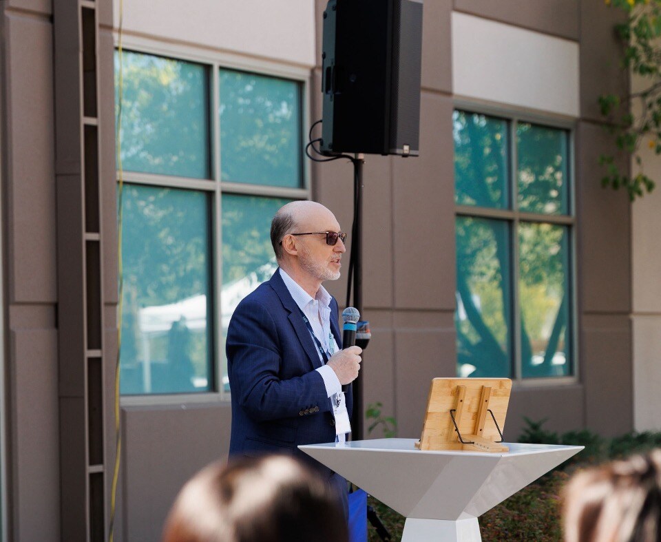 EarthDaily Celebrates Loft Orbital's New Integration & Test Center